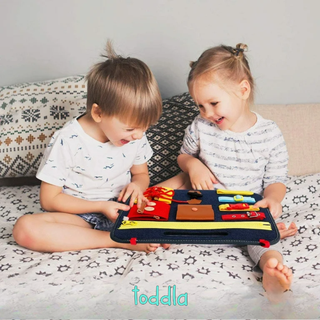 Toddla™ Montessori Busy Board – toddla